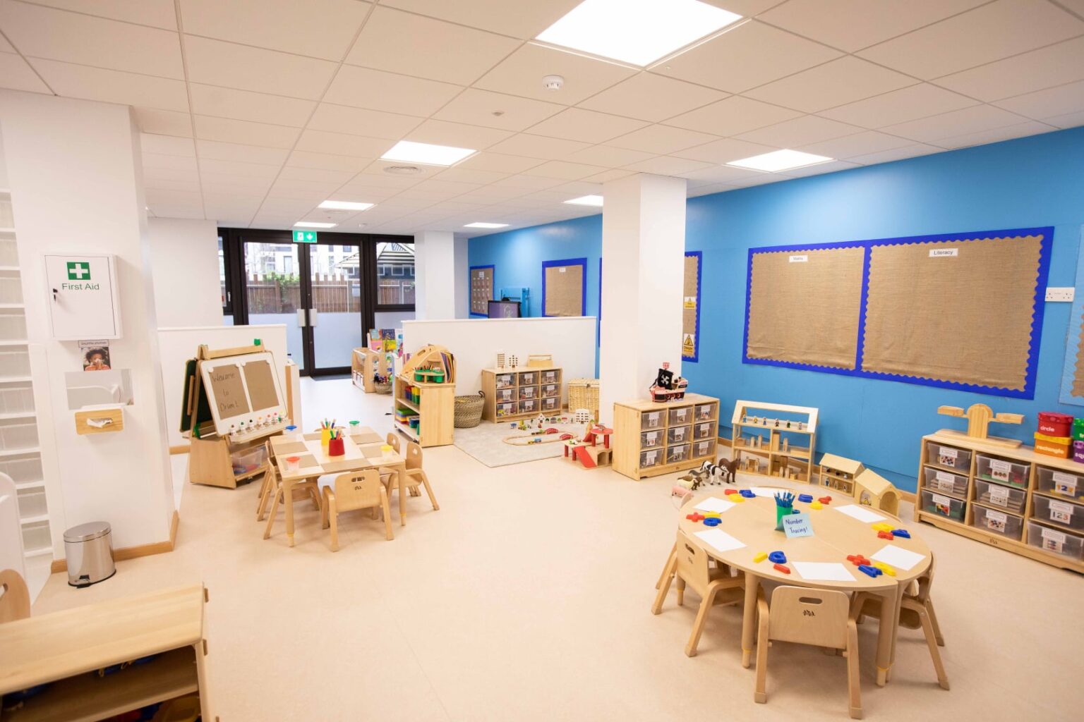 Bright Little Stars™ Bright Little Stars Nursery Stratford provides ...