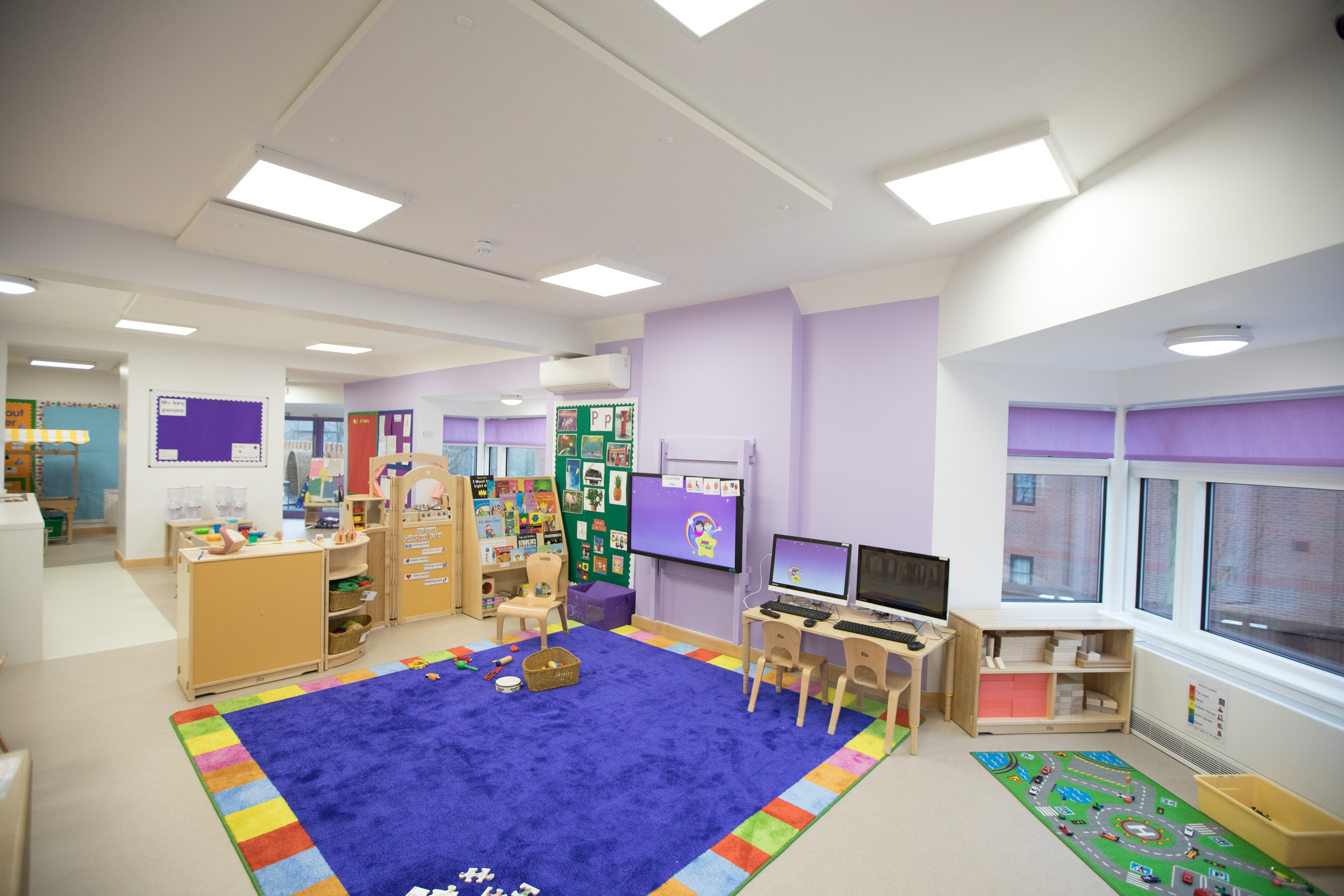 Bright Little Stars™ About Bright Little Stars Nursery - Childcare Nursery